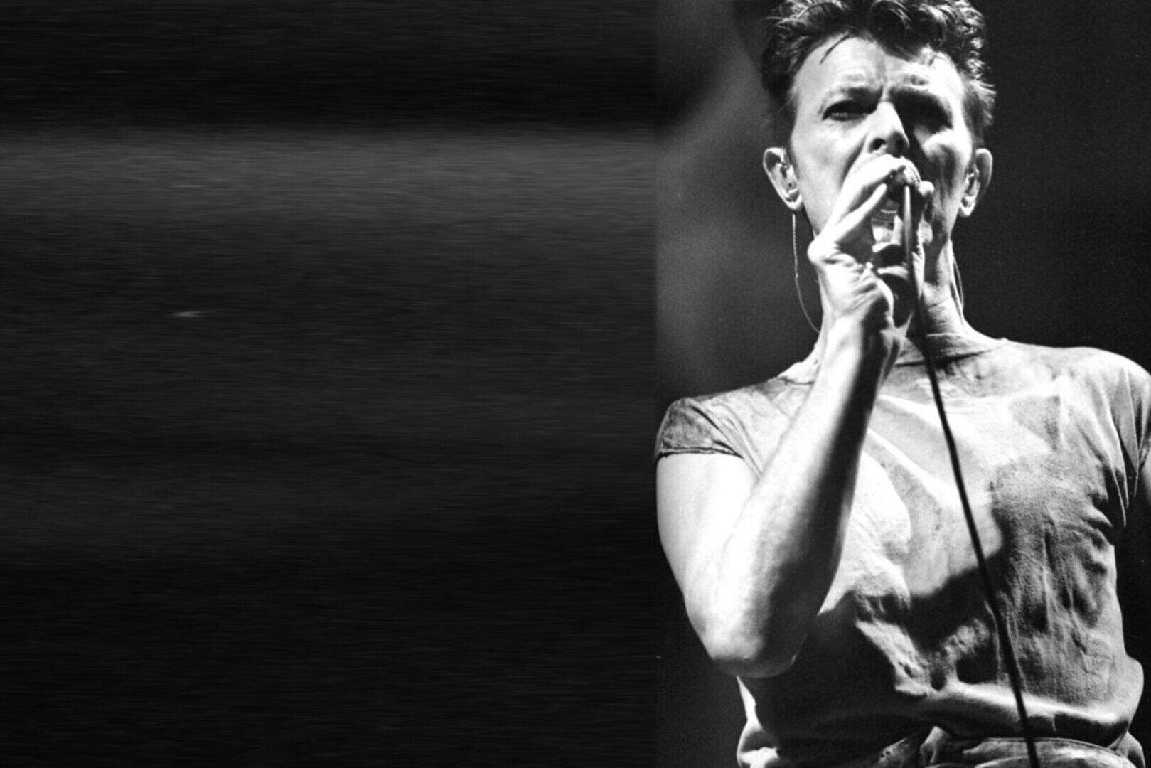 David Bowie: 10 ways he sold the world... | Irish Independent