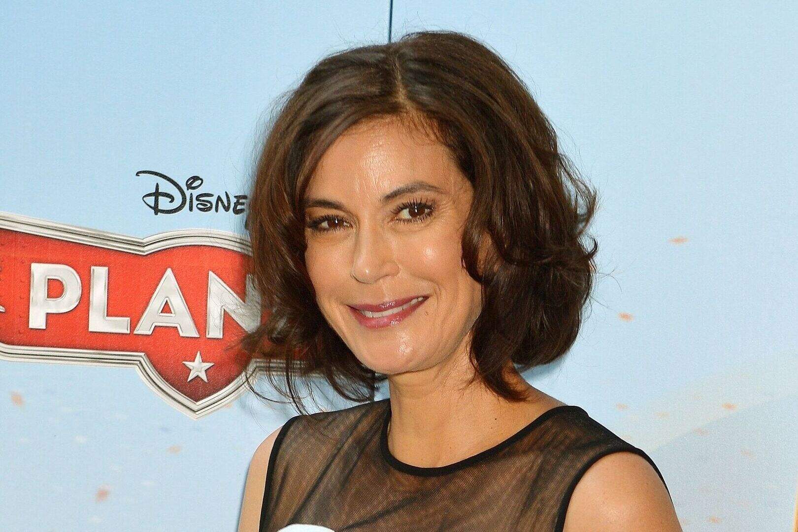 Teri Hatcher and Alan Carr among stars confirmed for Celebrity Bake Off ...