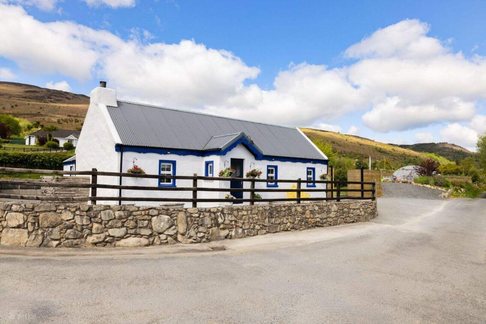 See inside: traditional Louth cottage on the market for €525,000 ...