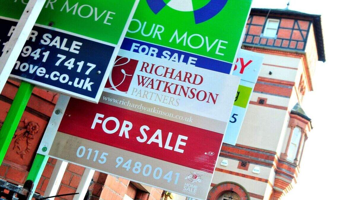 Planning applications plummet 17pc in new homes crisis | Irish Independent
