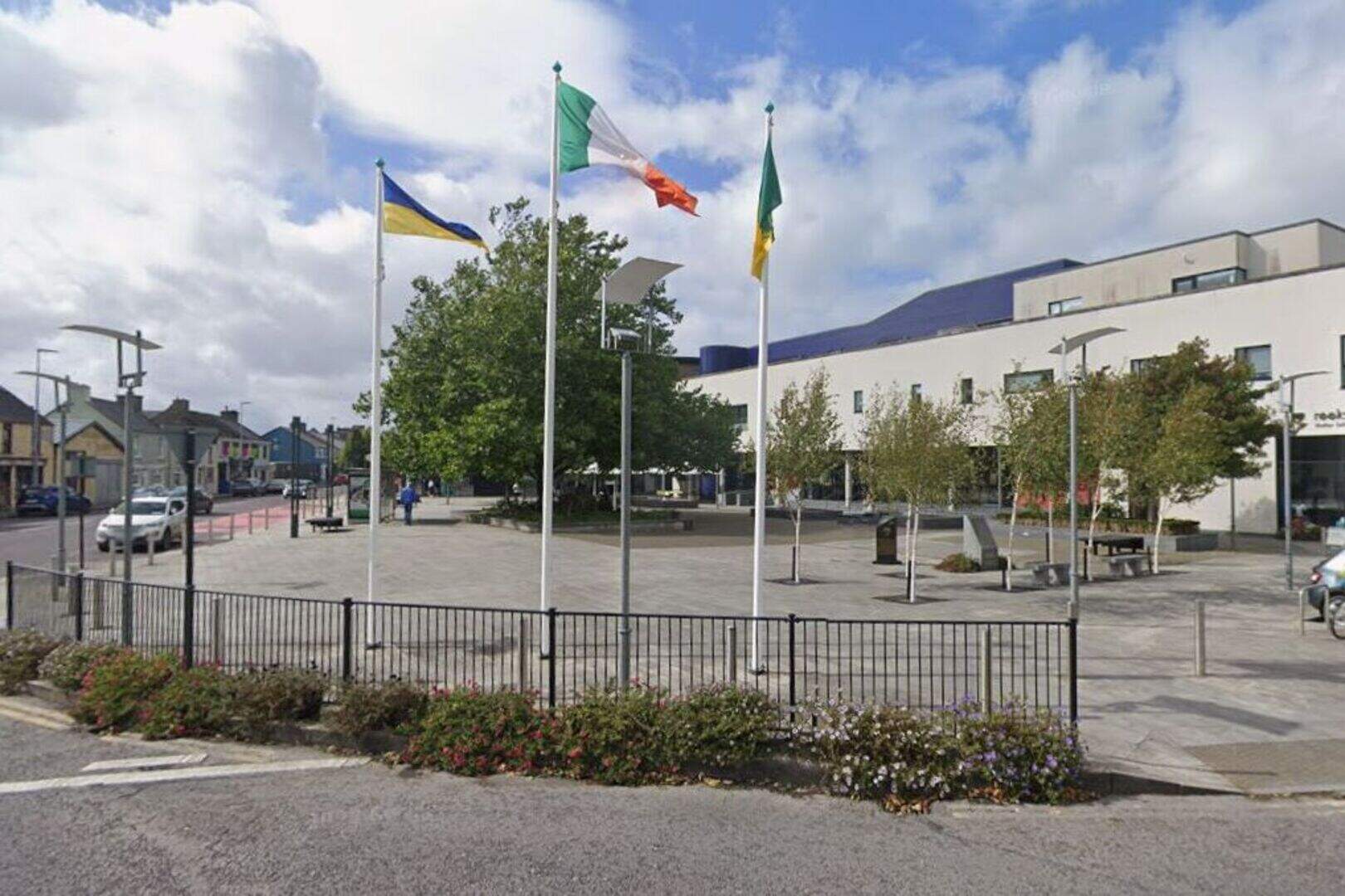 Calls for Kerry town’s traders to be allowed into key square | Irish ...