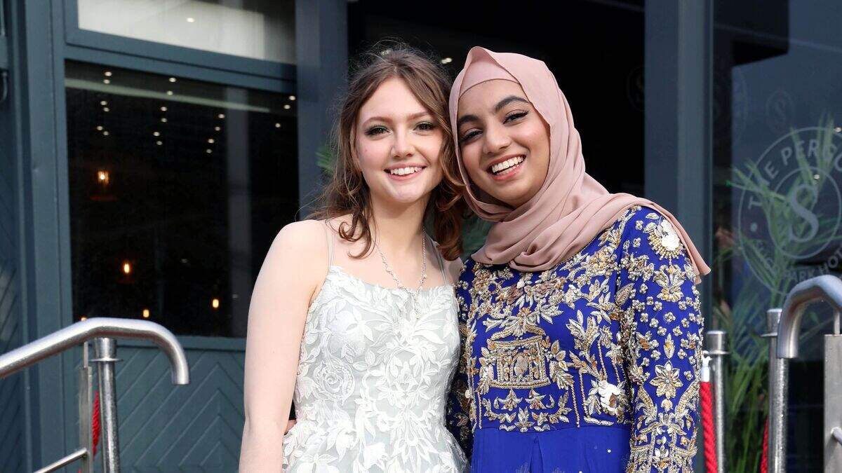 Glamour and style at the Sligo's Ursuline College graduation dinner ...