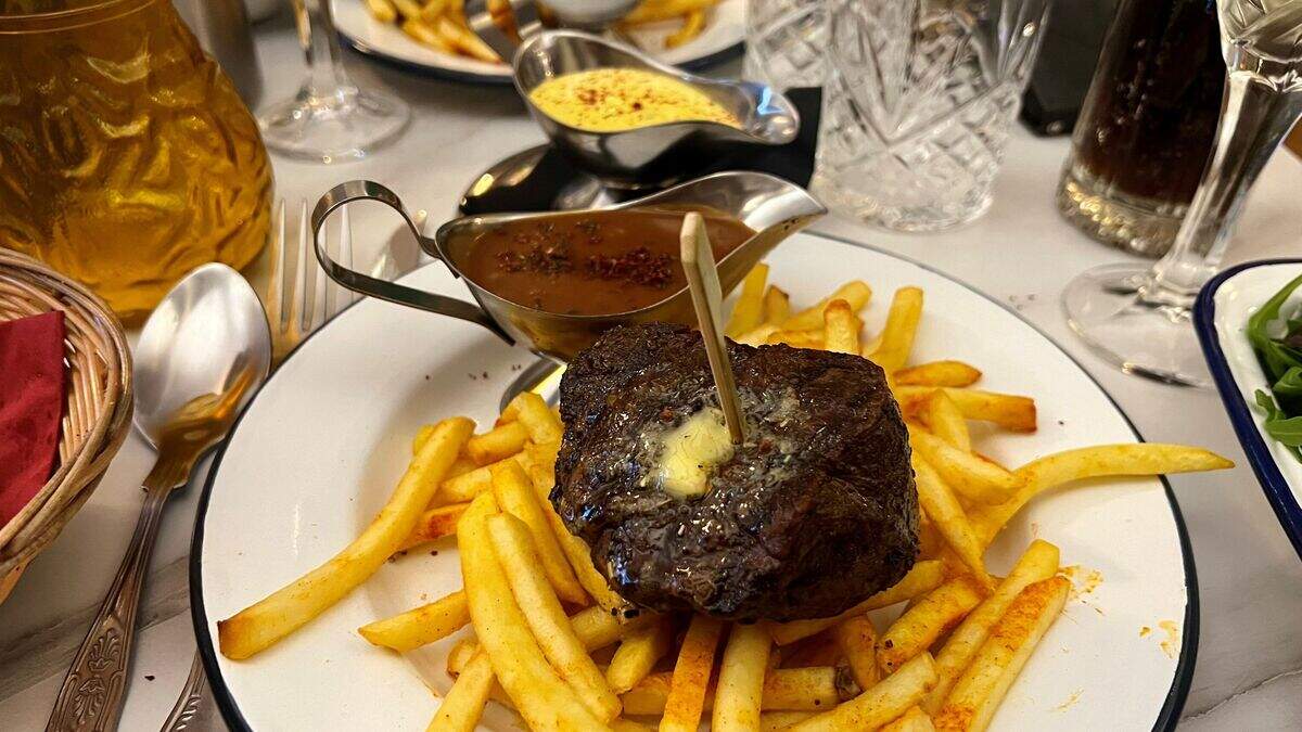 Lucinda O’Sullivan’s restaurant review: Boeuf & Frites’ €29.95 steak ...