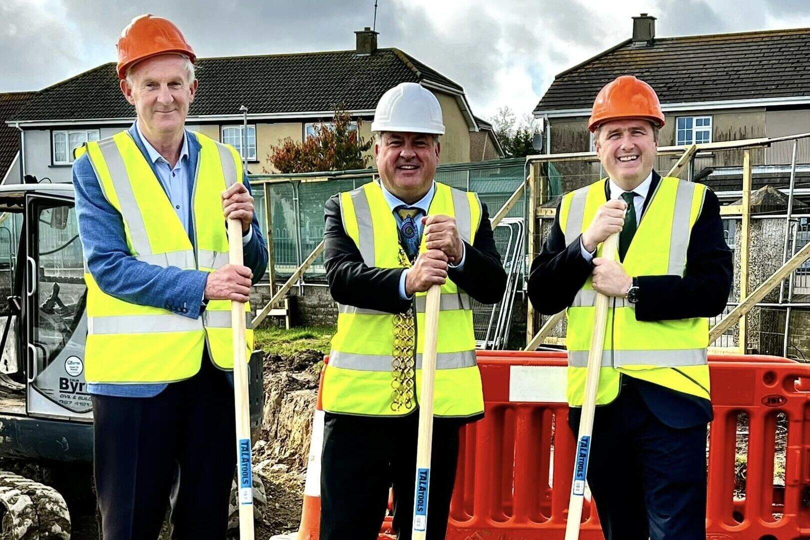 Sod turned on long-awaited Wexford town boxing gym and community ...