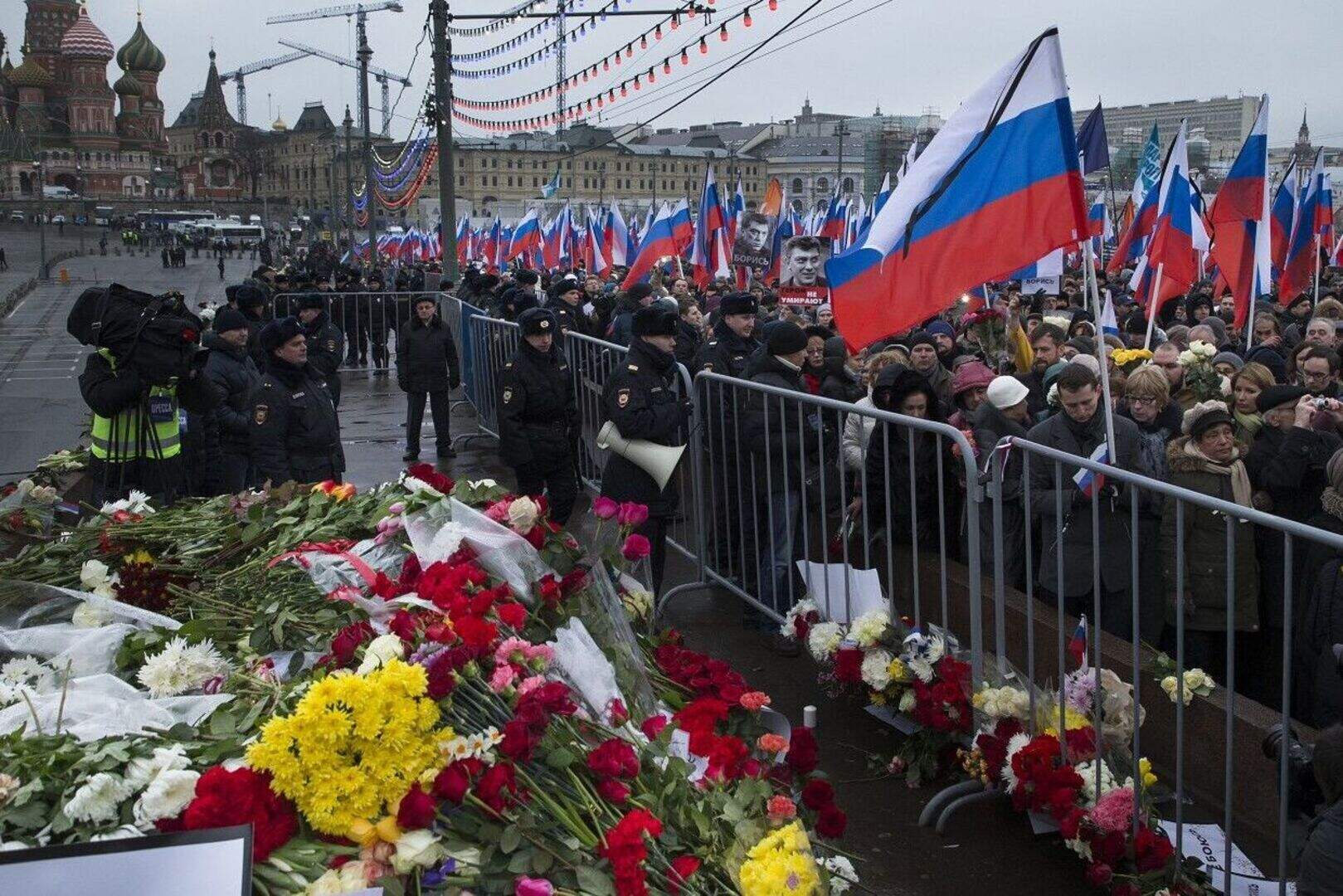 Thousands march for slain Nemtsov | Irish Independent