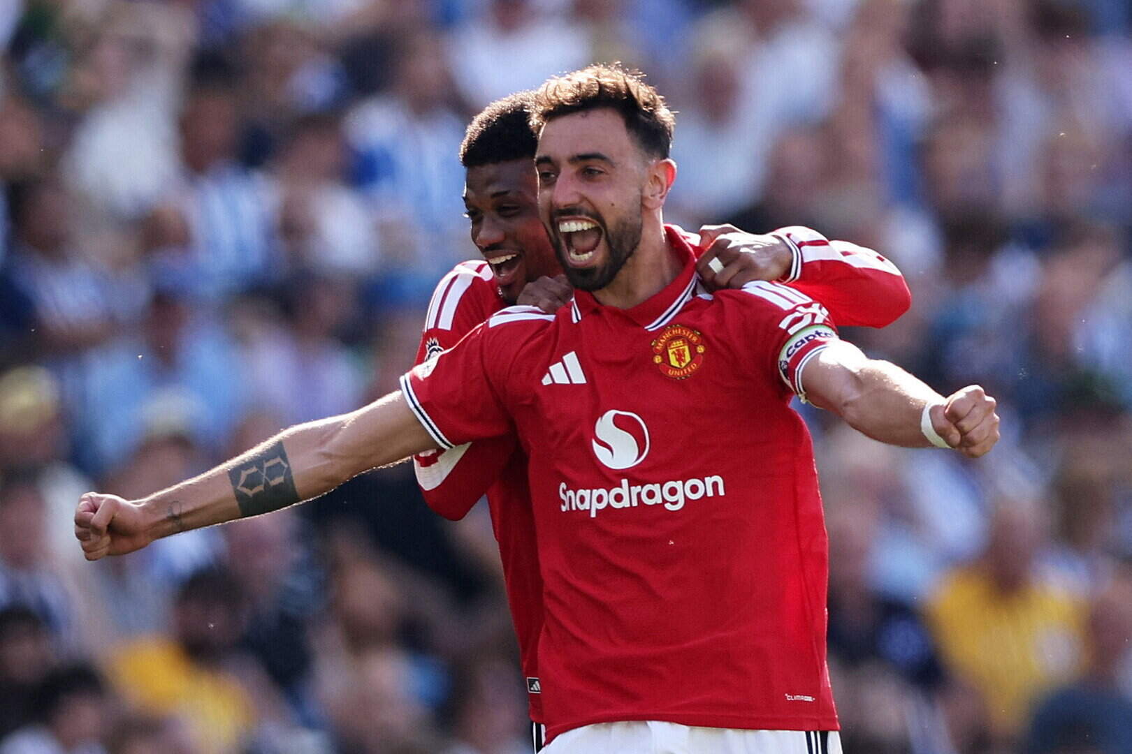 Michael Carrick confident of keeping Bruno Fernandes at Manchester ...