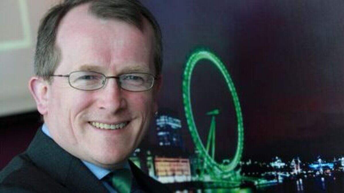 Tourists spend €4.7bn here as visitor numbers soar by 8.9pc | Irish ...