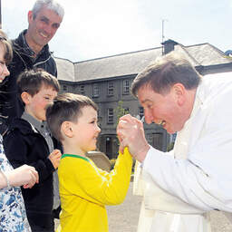 Well-wishers flock to Dr Brian D’Arcy’s mass as he makes light of ...