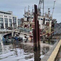 Serious pollution threat to Boyne River from sinking Drogheda dredger ...
