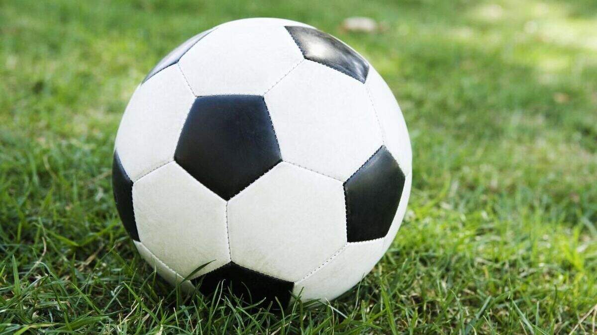 Sligo put Cobh Wanderers to sword as Wilson Waweru hat-trick eases Bit ...