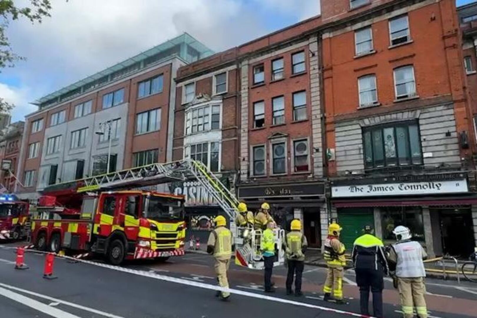 Two people hospitalised after Dublin city centre pub fire | Irish ...