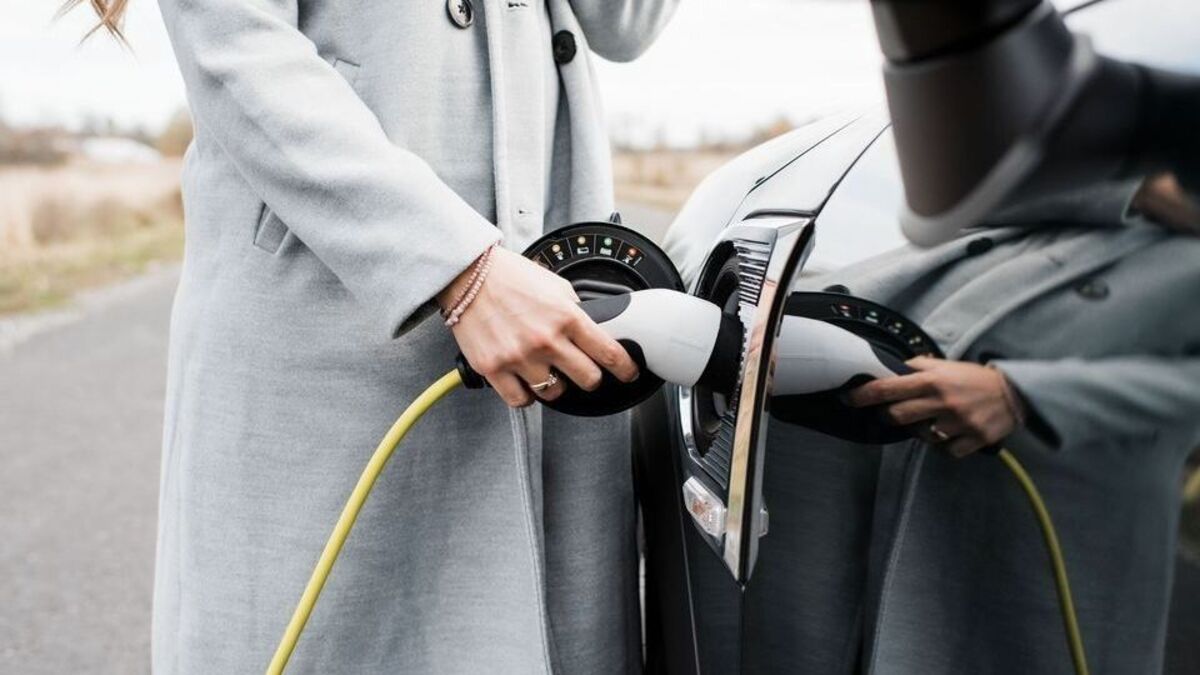 Spend on charging of electric vehicles is up 72pc in year to April, AIB ...