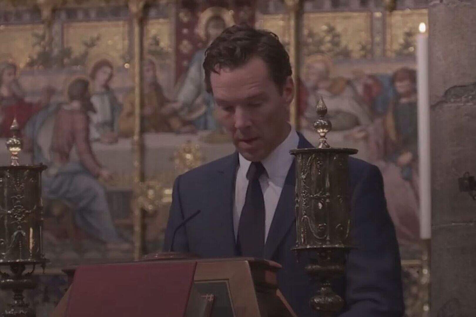 VIDEO: Benedict Cumberbatch leads tributes to Professor Stephen Hawking ...