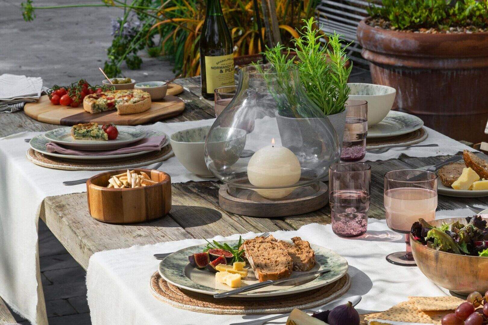 How to transform your garden into a restaurant and enjoy dinner al ...