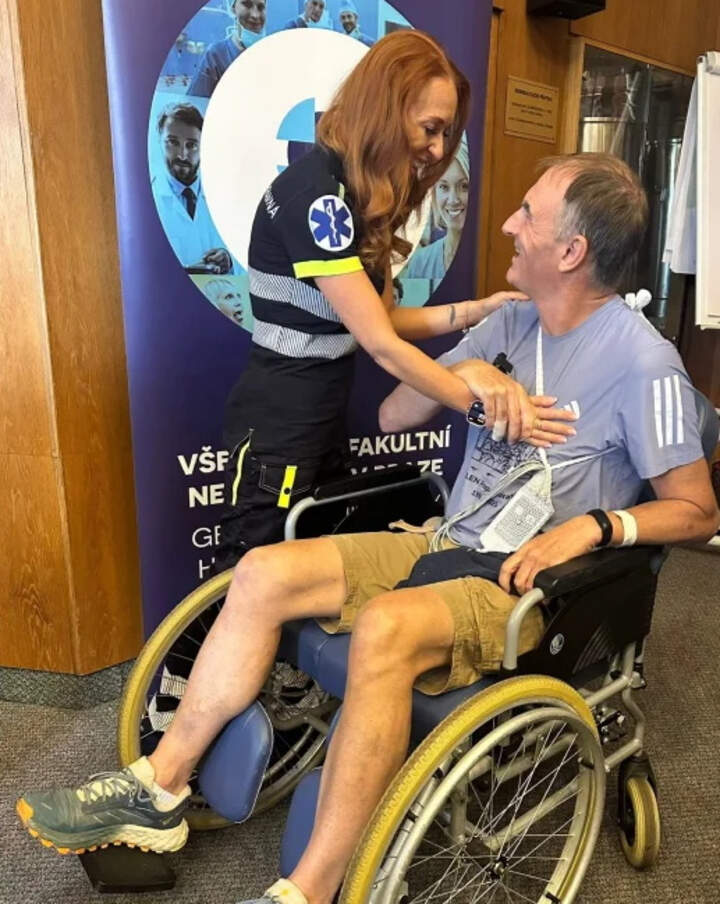 Heart attack during Prague Marathon: man (56) returns to finish race ...