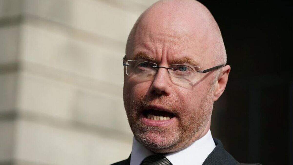 HSE to enforce staff recruitment freeze for some roles, Health Minister ...