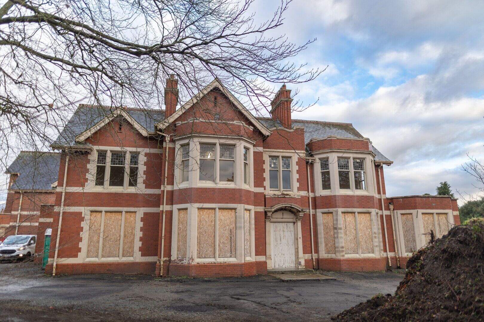 Grant assists in bringing Dundalk’s Derryhale Hotel back to life ...