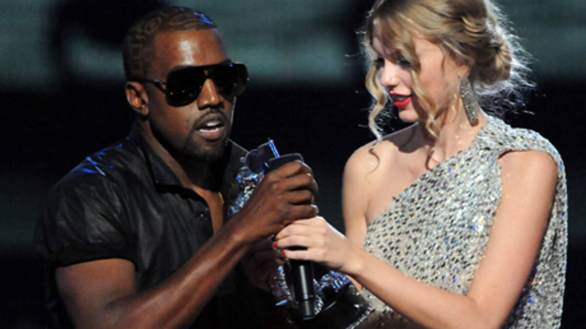 Barack Obama calls Kanye West a 'jackass' | Irish Independent