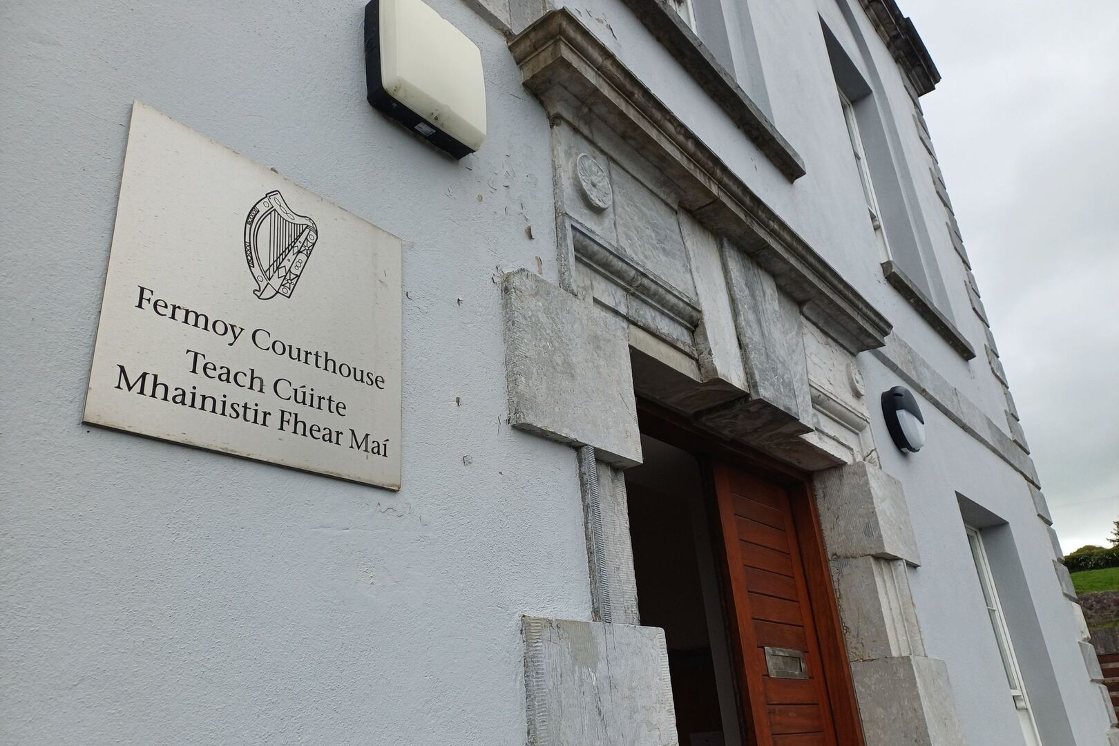 Cork window fitter who spun a ‘financial web of debt’ told to pay back ...