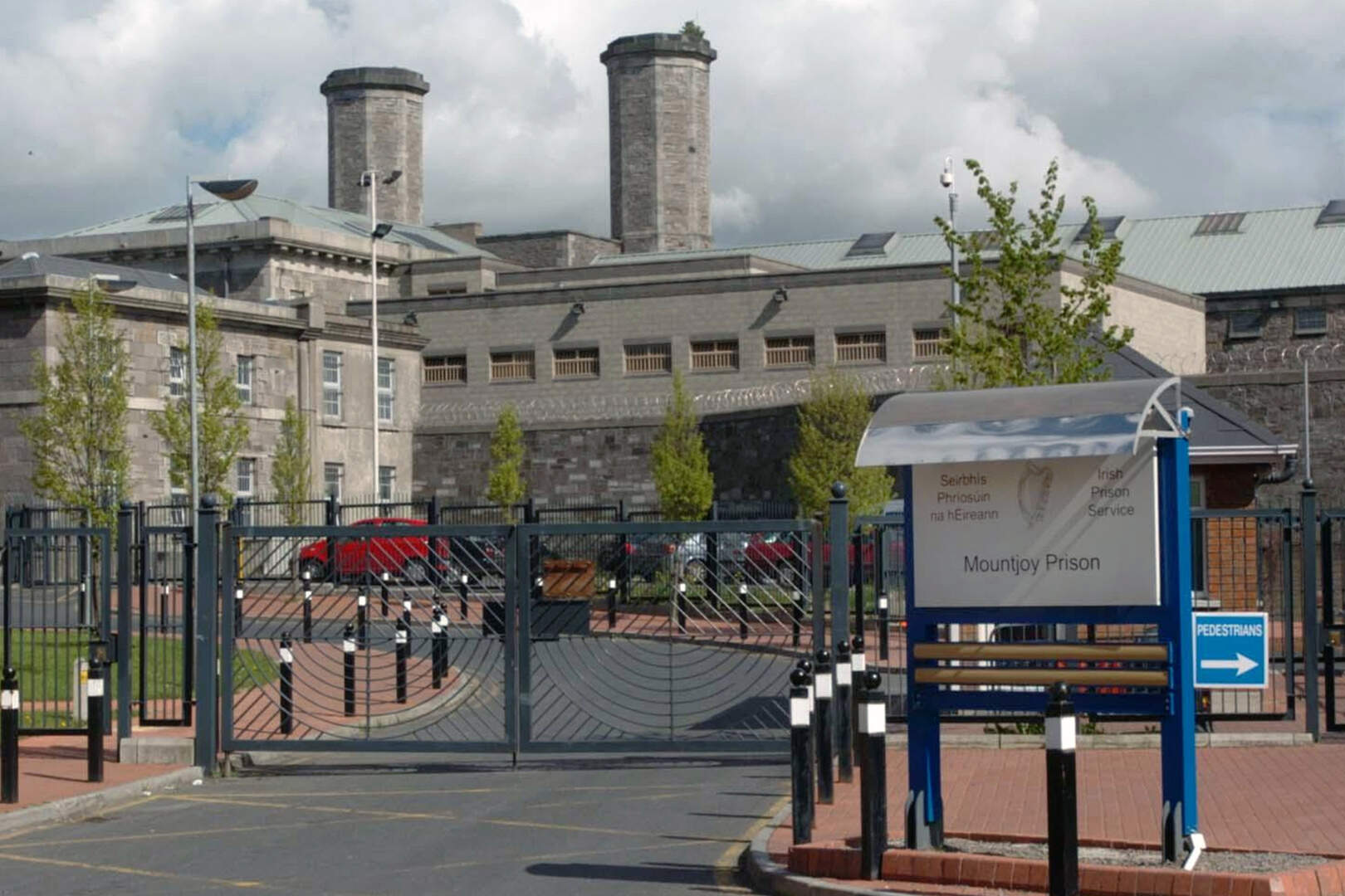 Irish jails spend €1.2m on prisoners calling home, as new scheme pilots ...