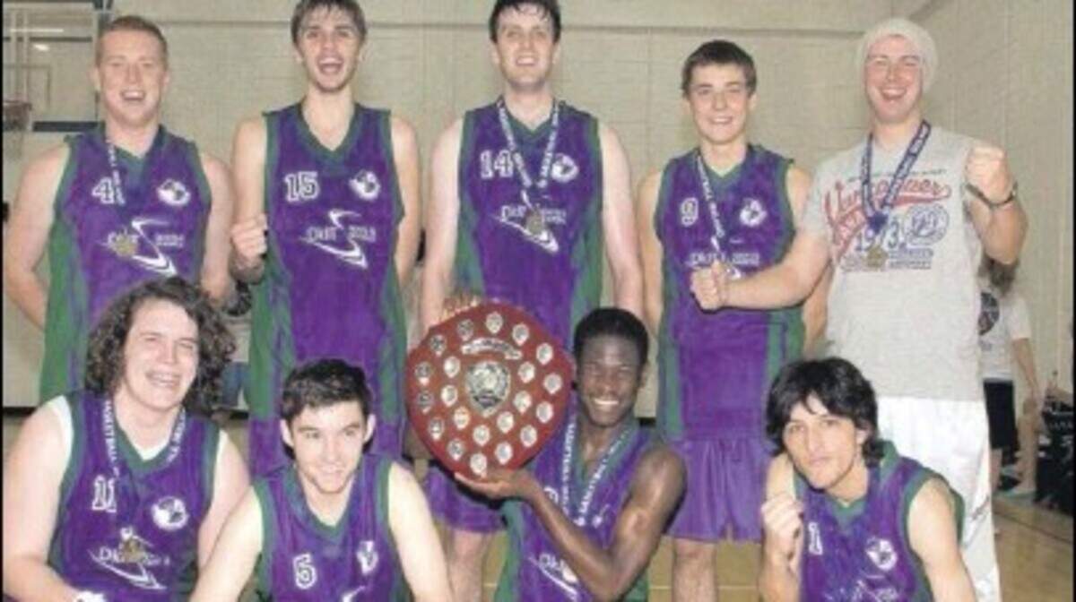 Freshers make basketball history | Irish Independent
