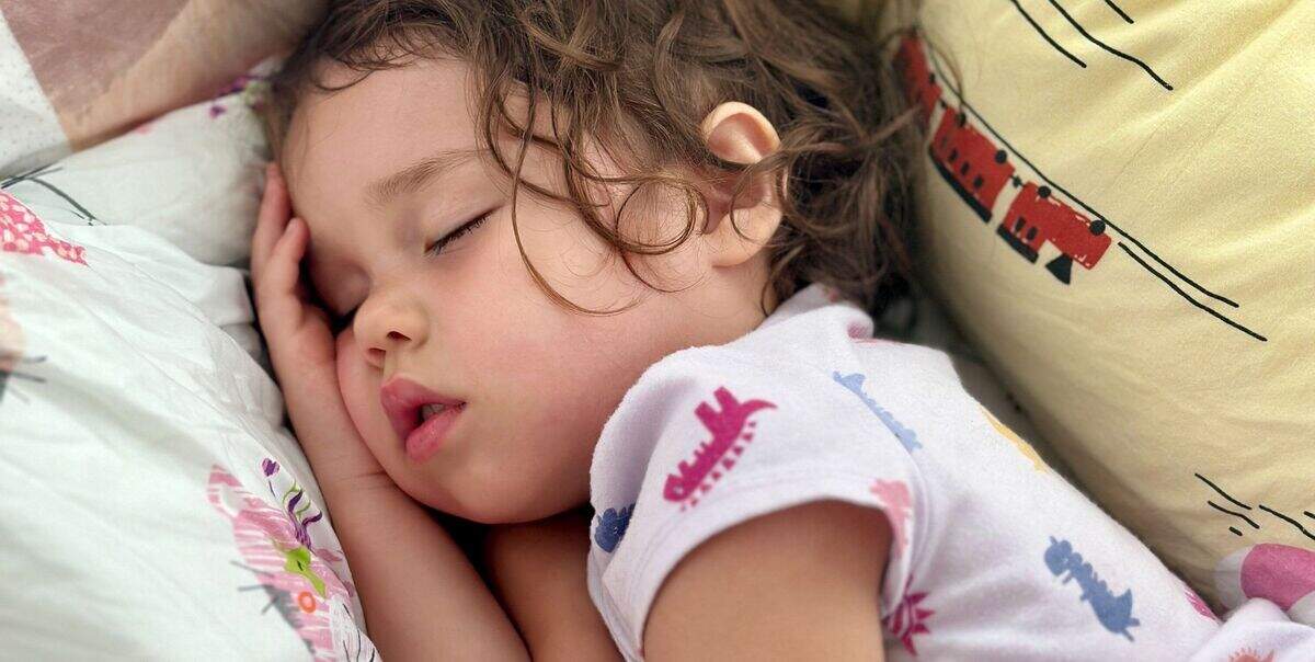 Highly contagious winter virus on rise in children following record ...