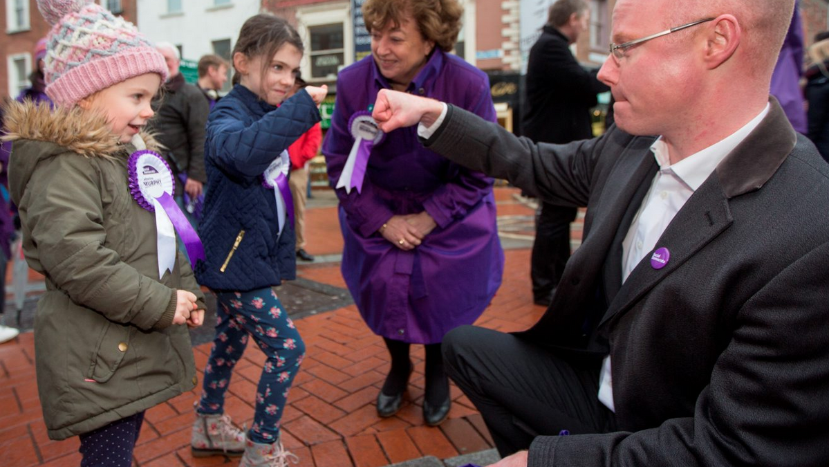 Donnelly shrugs off wet and windy weather to tackle burning issues ...