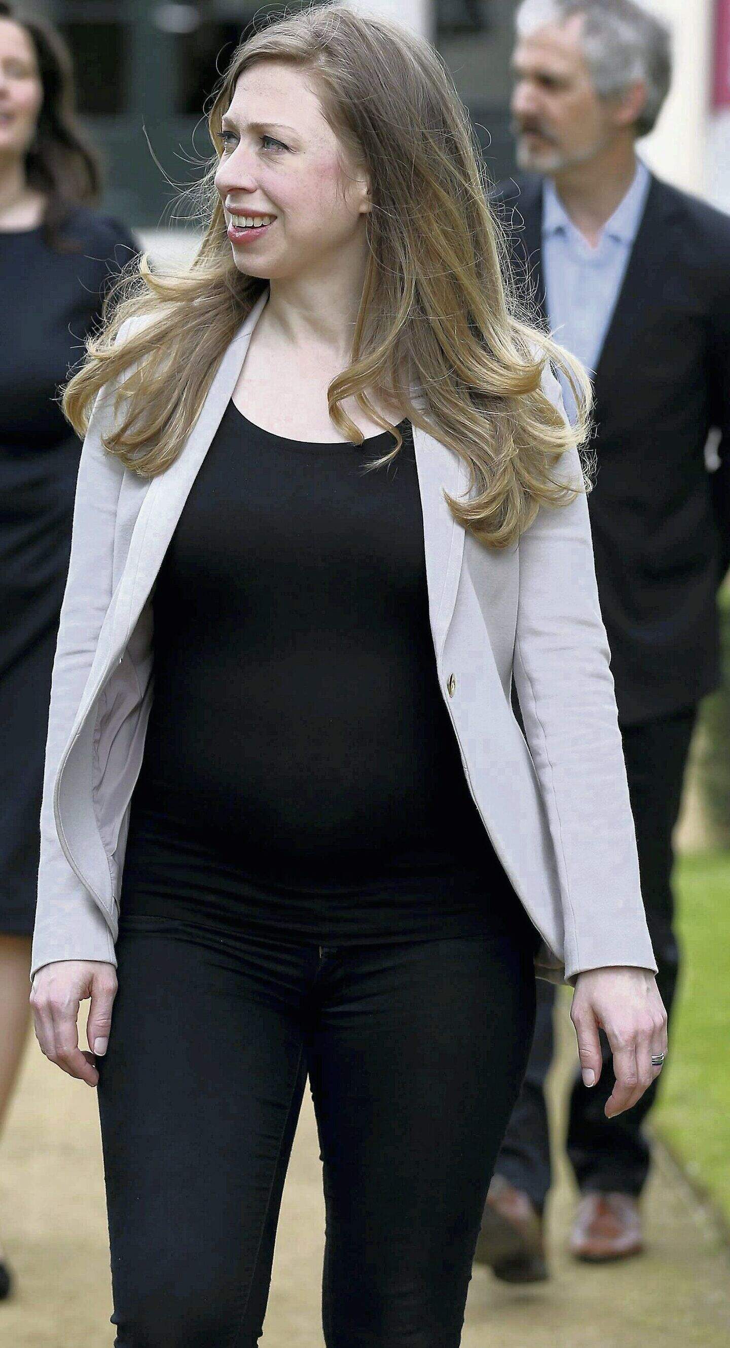 The First Daughter: Chelsea Clinton welcomes baby girl | Irish Independent