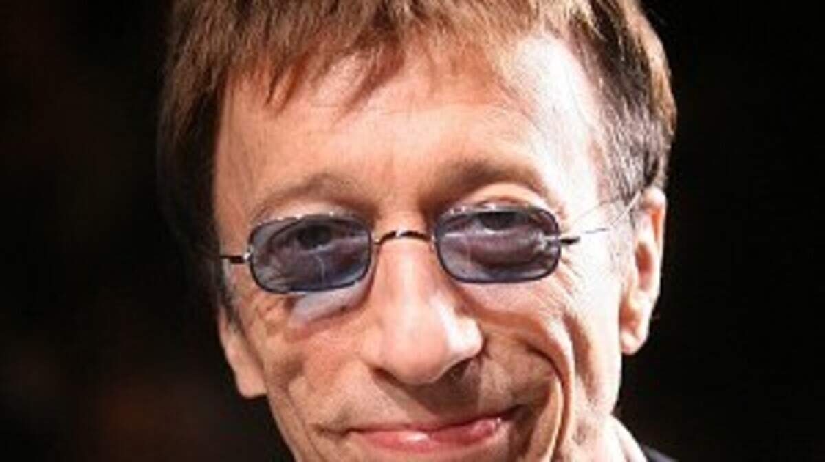 Robin Gibb fighting health problems | Irish Independent