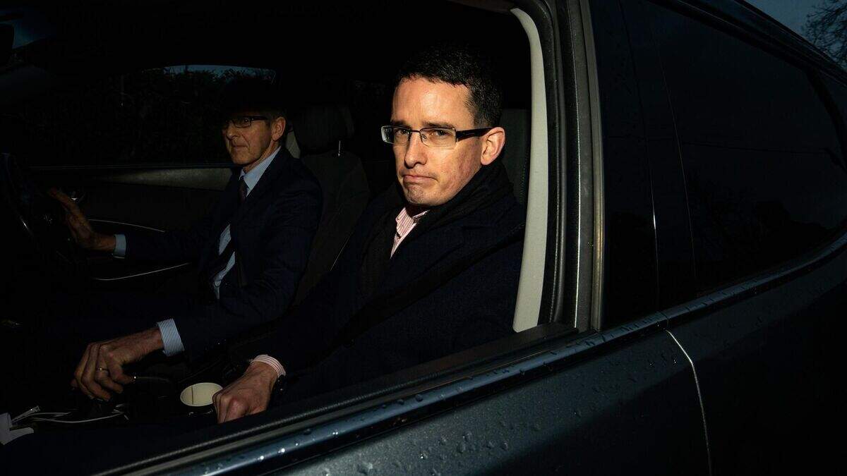 Evening headlines: Teacher Enoch Burke shows up at school after ...