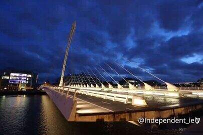 VIDEO - Time-lapse: Dublin's Samuel Beckett Bridge opening and closing ...