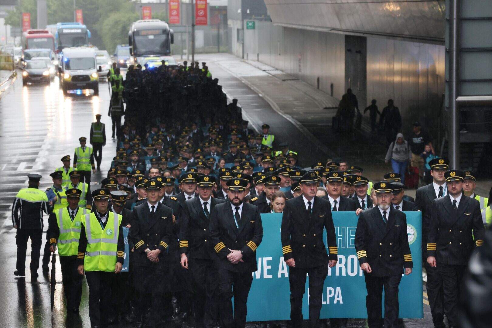 Anne-Marie Walsh: Fears of knock-on claims as pilots’ demands raise ...
