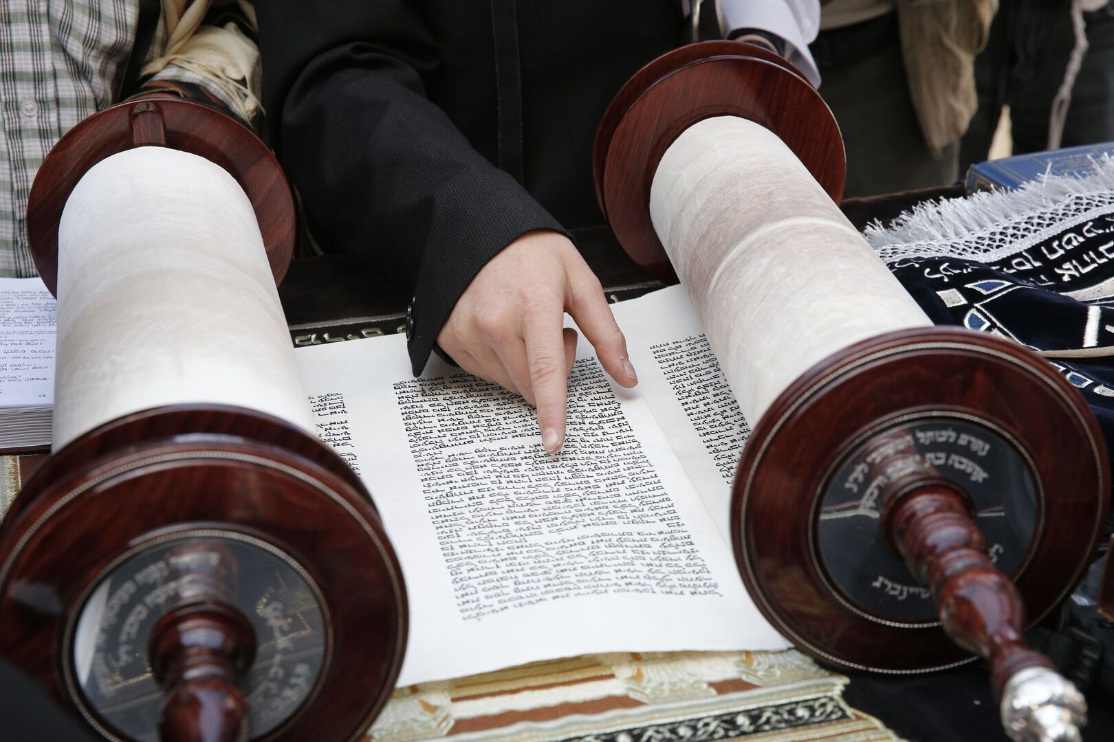 Sarah Carey: Amid rising antisemitic sentiment, a family visit to my ...