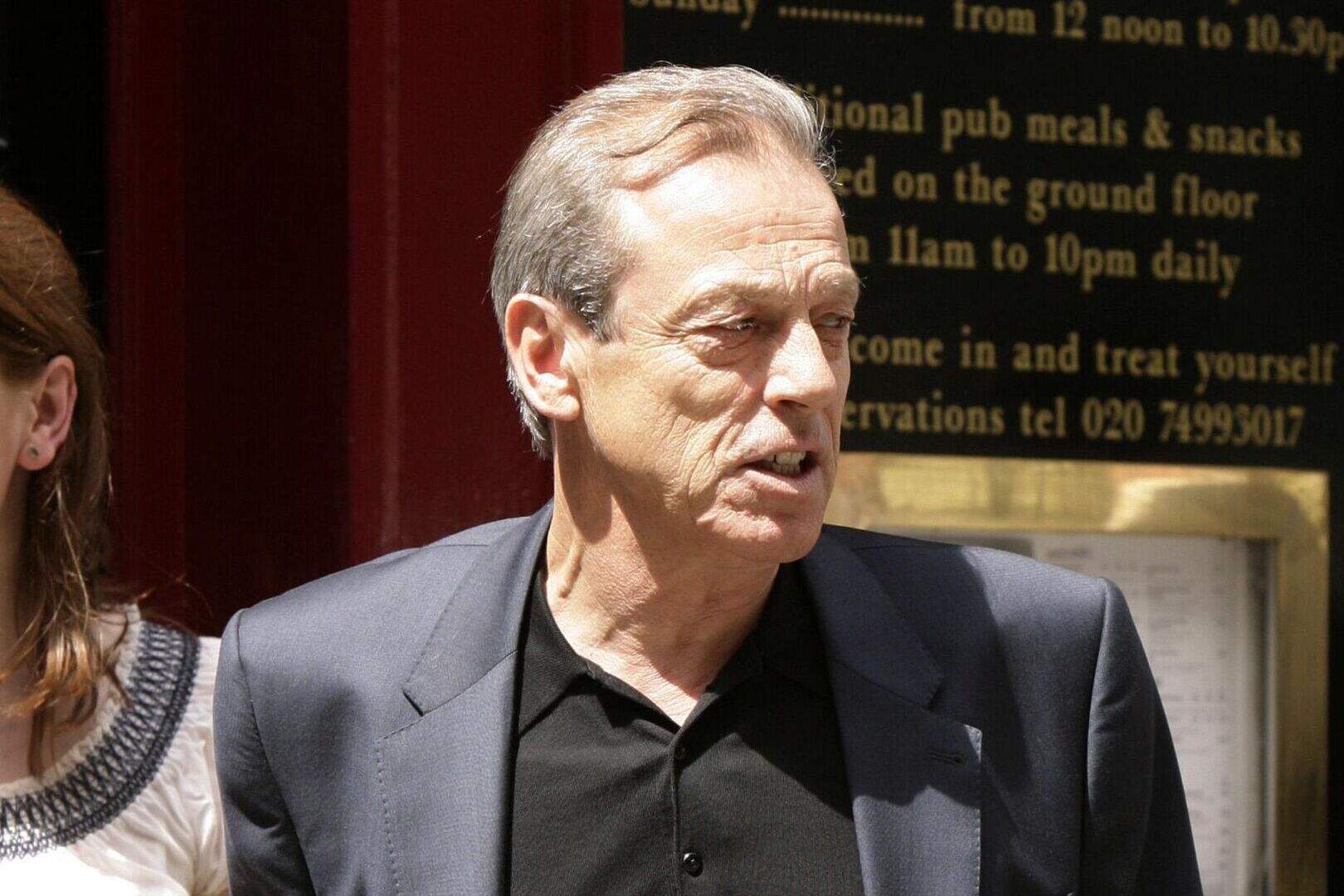 Stars pay tribute to ‘very good actor’ Leslie Grantham who died aged 71 ...