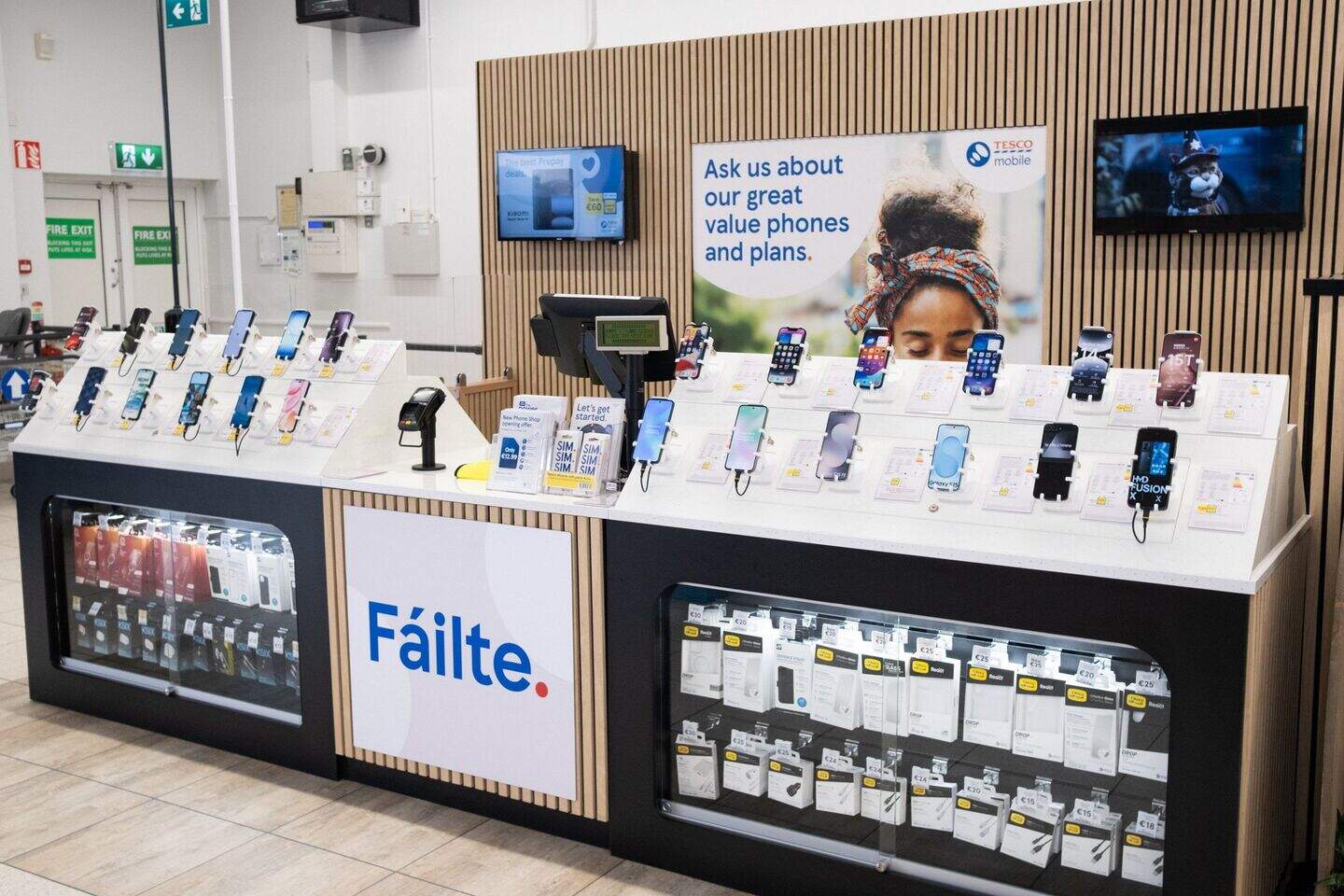 Lisduggan gets connected as Tesco Mobile open new store in Waterford ...