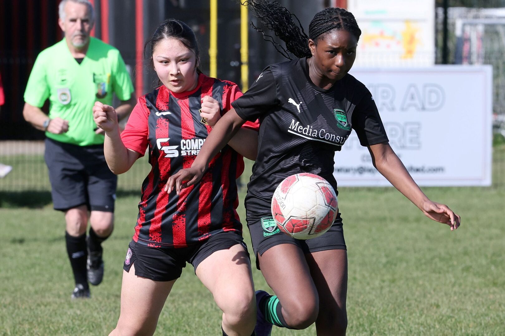 Two Louth girls teams qualify for National finals after thrilling wins ...
