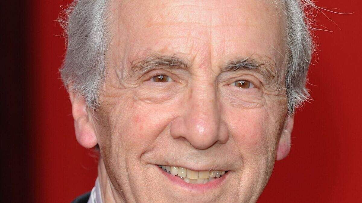 Actor Andrew Sachs, Fawlty Towers' waiter Manuel, dies | Irish Independent