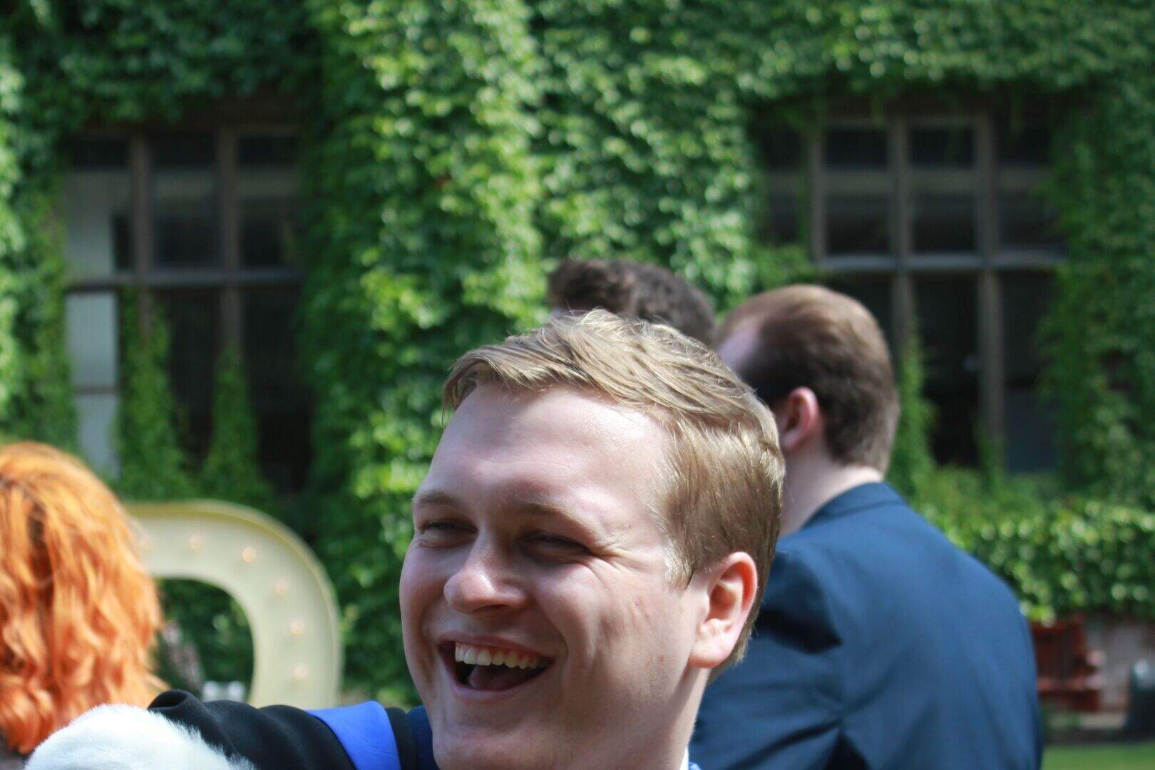 Computer programmer died from allergic reaction to nuts in pizza ...