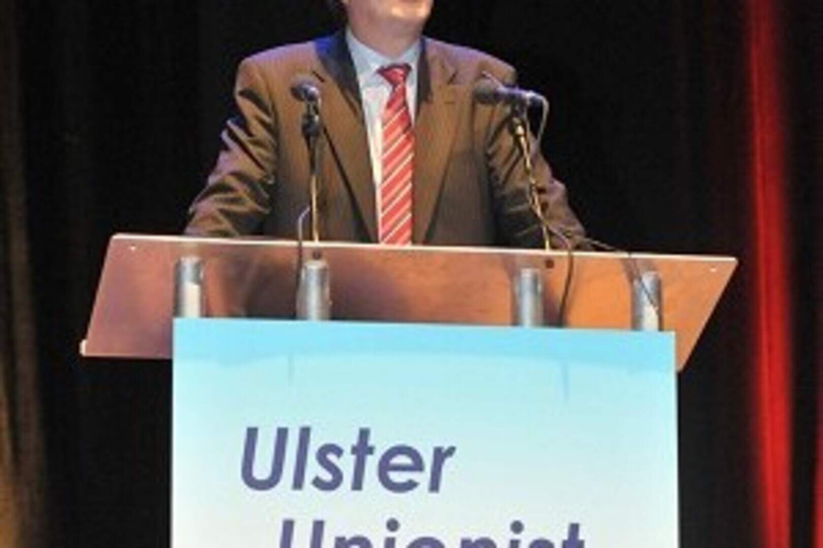 New UUP leader Elliott takes charge | Irish Independent