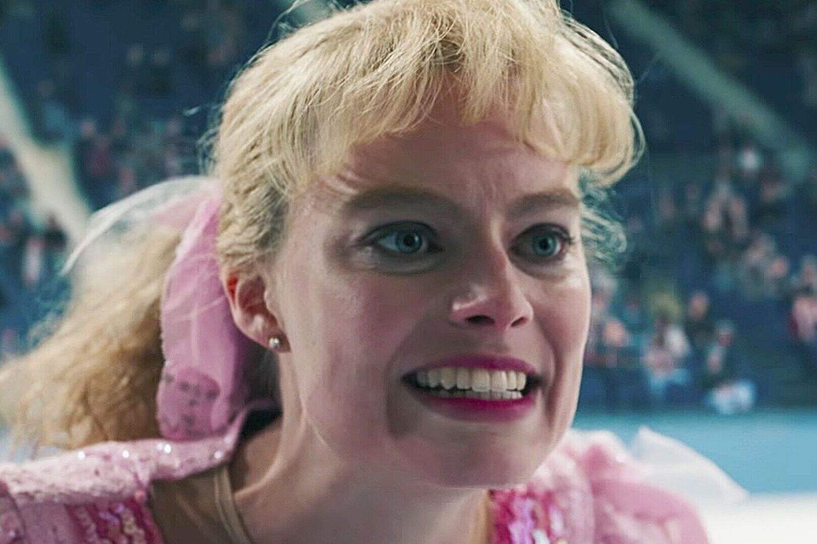 I, Tonya movie review: 'Comical, tragic and all kinds of messed up ...