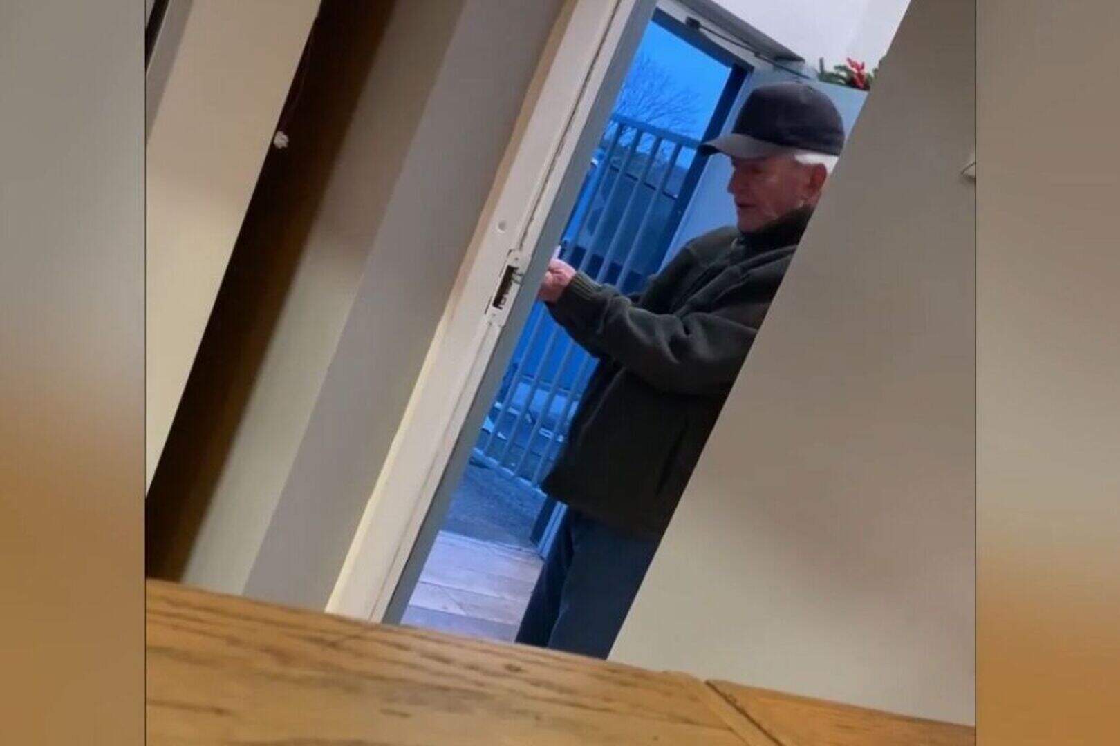 'Open!..Activate!' - Dublin man's hand sanitiser prank goes viral ...