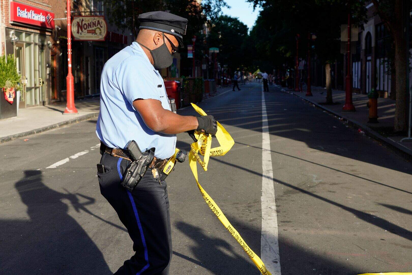 Three people killed in Philadelphia shooting | Irish Independent