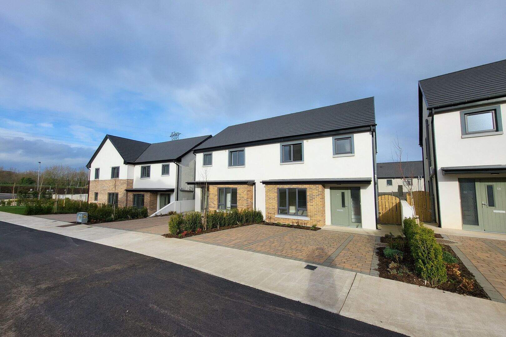 Ten newly built, A-rated, family homes available to rent for people on ...