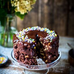 Donal Skehan’s drool-worthy desserts – chocolate biscuit cake, banoffee ...