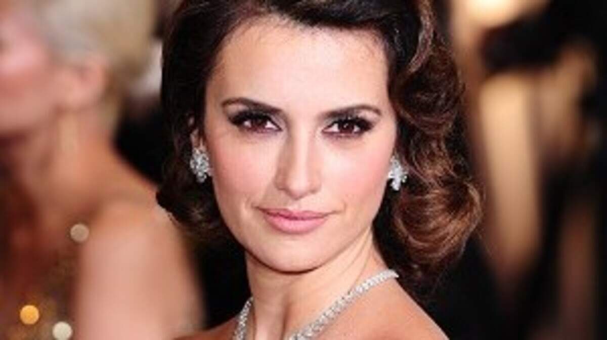 Penelope Cruz puts motherhood ahead of movies | Irish Independent
