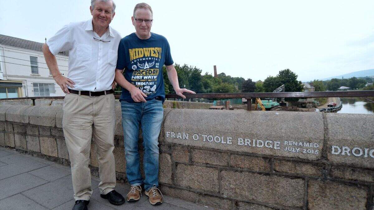 Showband star Fran is honoured by home town 40 years after his murder ...