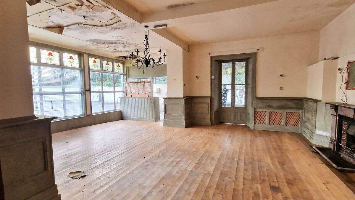 Plans to develop Clare hotel lying vacant for over 10 years into ...