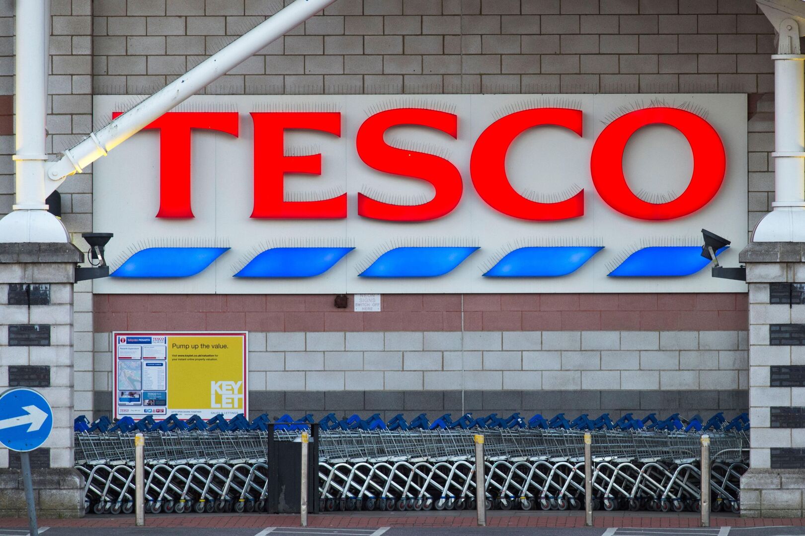 Tesco Ireland reports nearly €1bn in sales for its first quarter ...