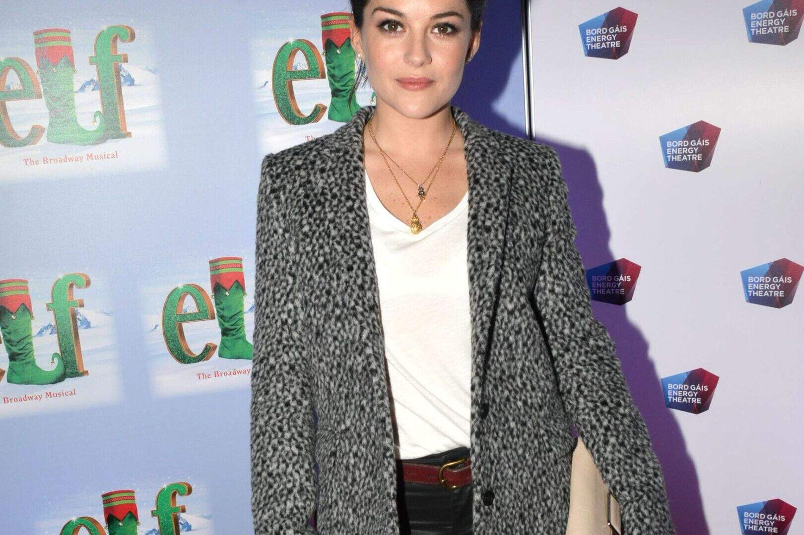 Irish Poldark star Aidan Turner engaged to actress girlfriend Sarah ...