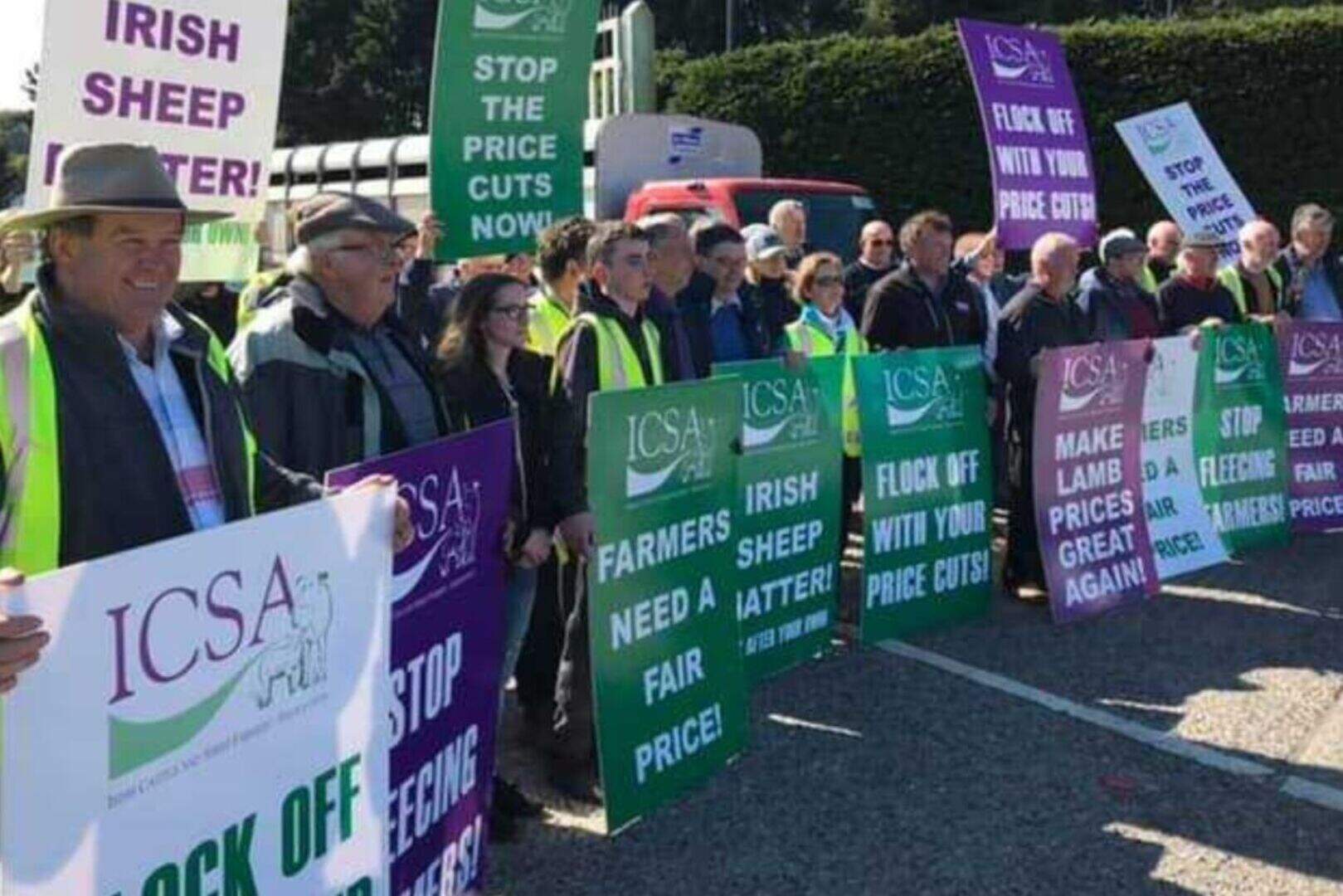 Angry sheep farmers stage protest at Irish Country Meats plant | Irish ...